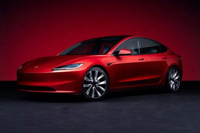 Elon Musk sem limites, bilionário apresenta novo Tesla Model 3 e ...